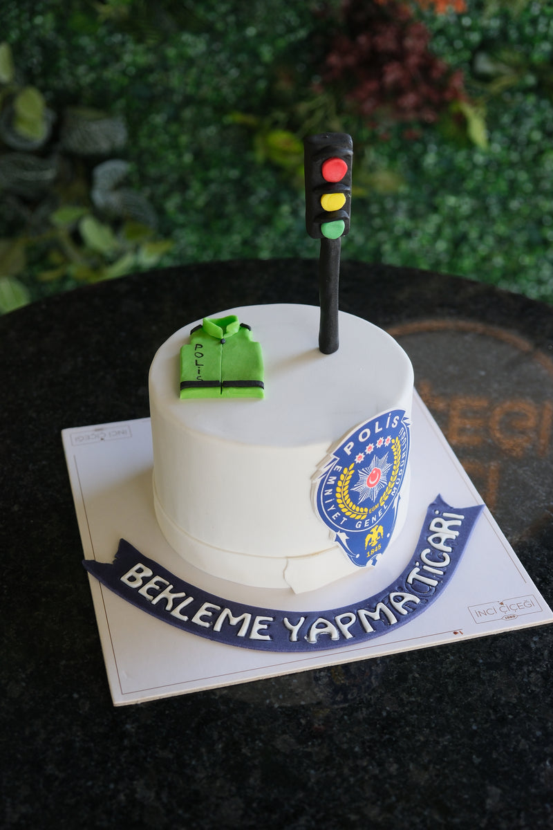 Butik Polis Trafik Lambası Pasta – incicicegi
